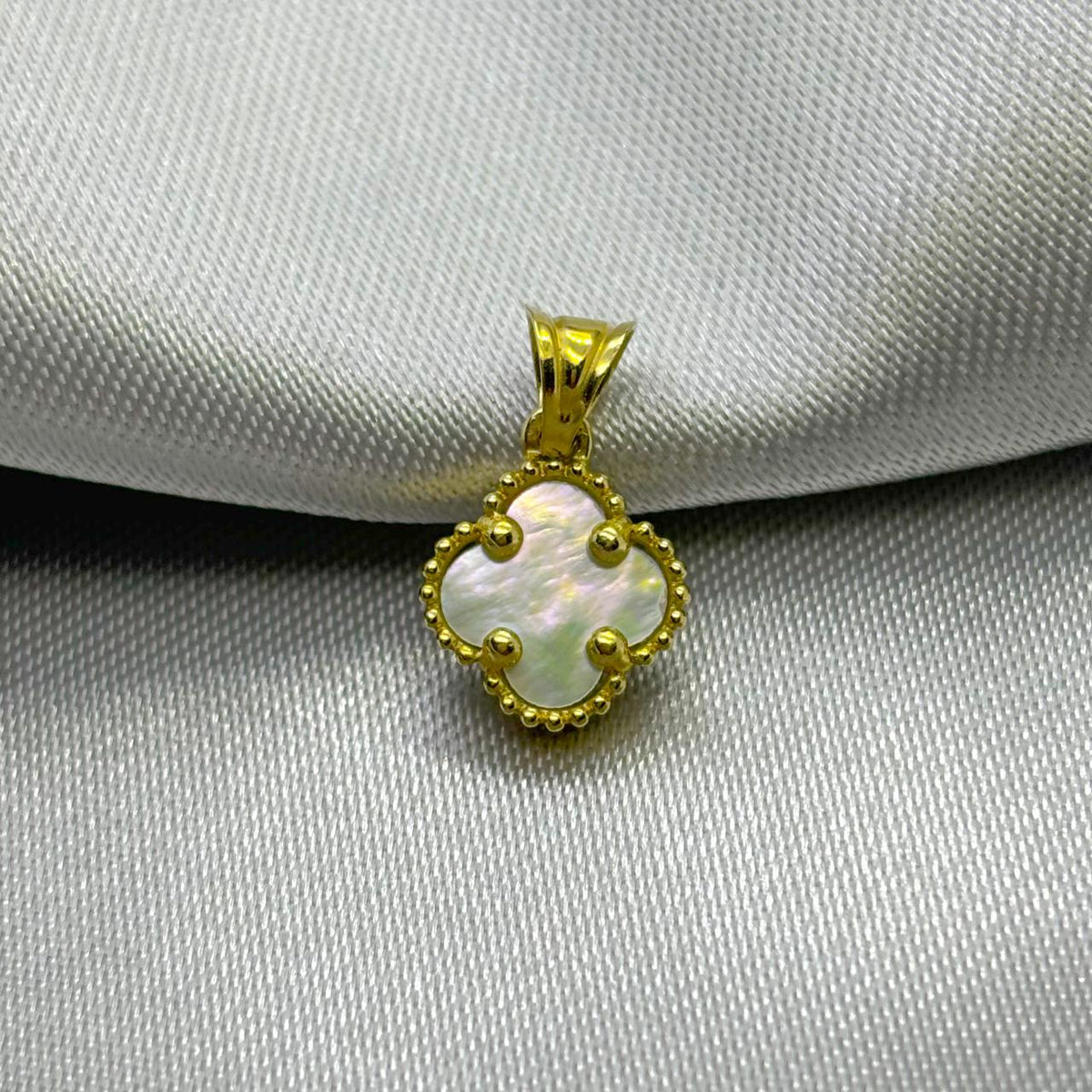 #D10213 - Dije Trébol Tipo Van Cleef De Oro 10k - J19/0.8 – Mayoreo ...